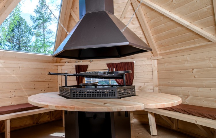 GRILL AND CHIMNEY SET | VIKING INDUSTRIER